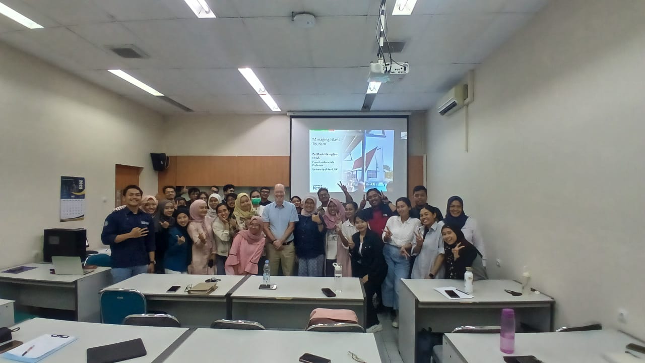 Kuliah Tamu oleh Prof. Mark Hampton: Planning Island Tourism in ...